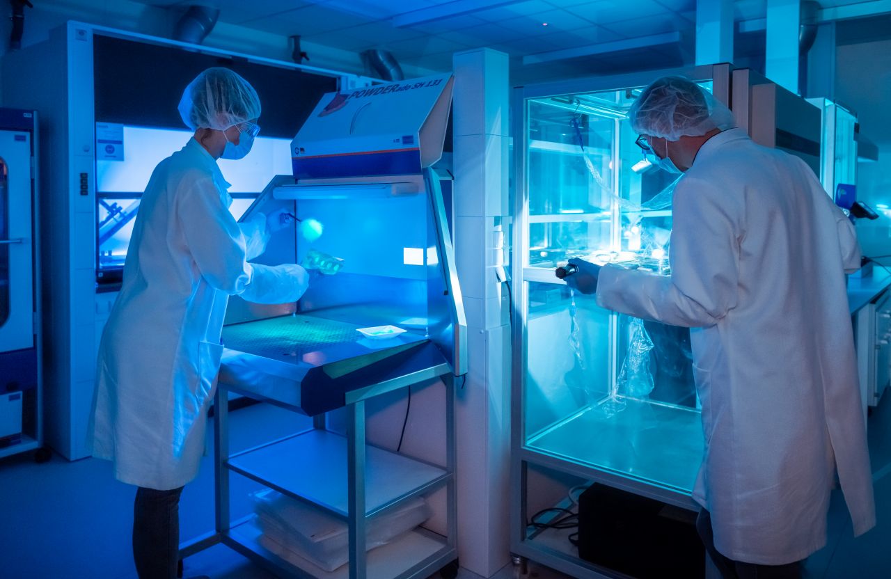 Accréditation du laboratoire de la police scientifique selon la norme ...